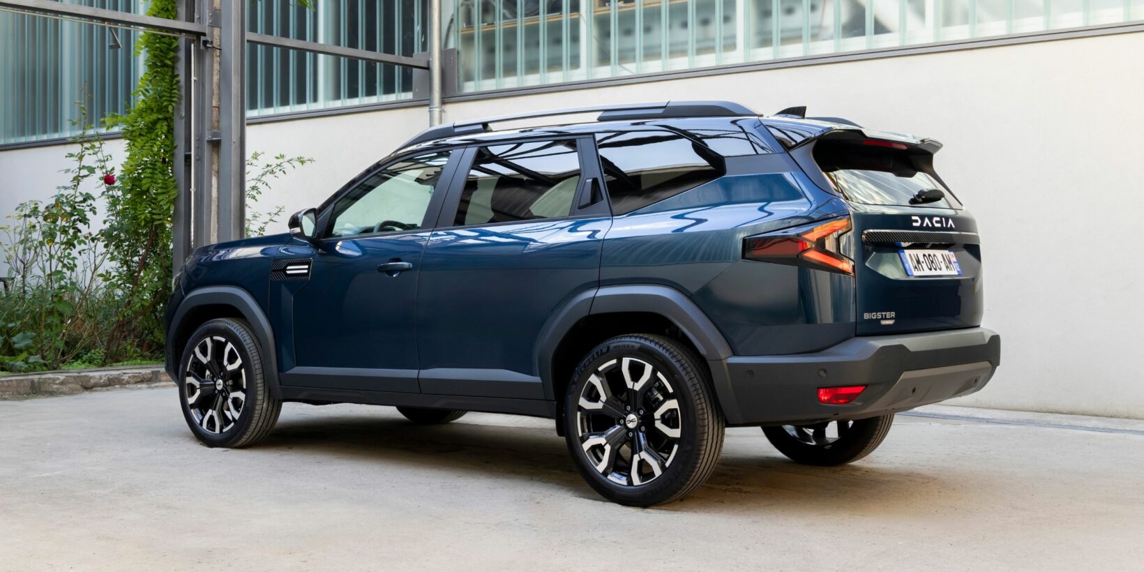 Prix Dacia Bigster : un grand SUV hybride à moins de 30 000