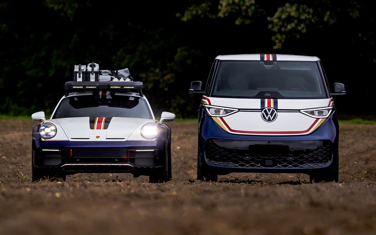 Le Volkswagen ID.Buzz arbore une décoration mythique pour tracter une ...