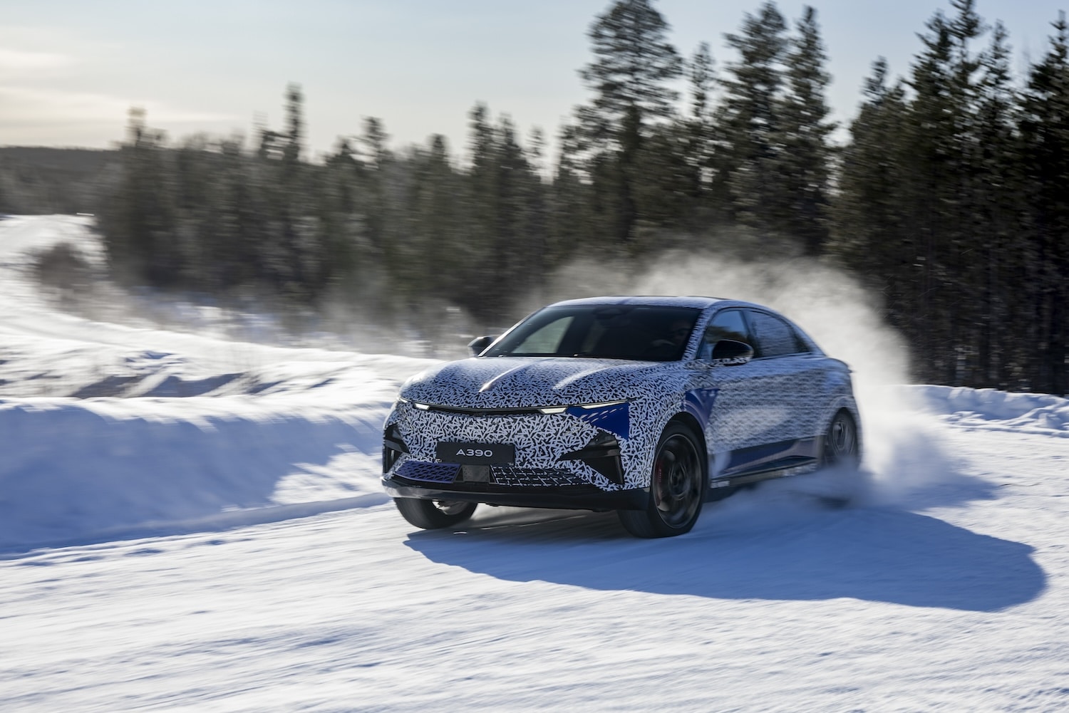 Alpine A390 : voici les premières photos et infos officielles du ...