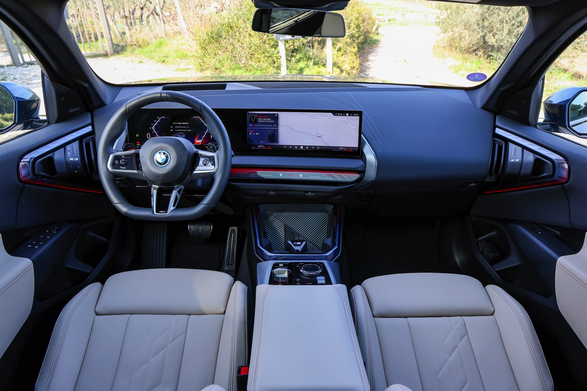 BMW X3 30e xDrive (2025) : ESSAI du SUV hybride rechargeable