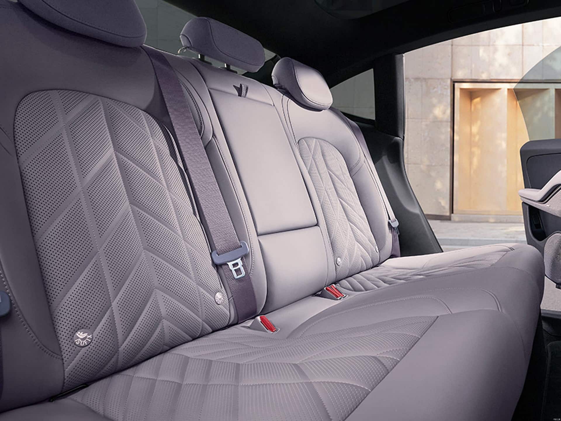 1 055 km d'autonomie : Nio actualise sérieusement son ET5 électrique