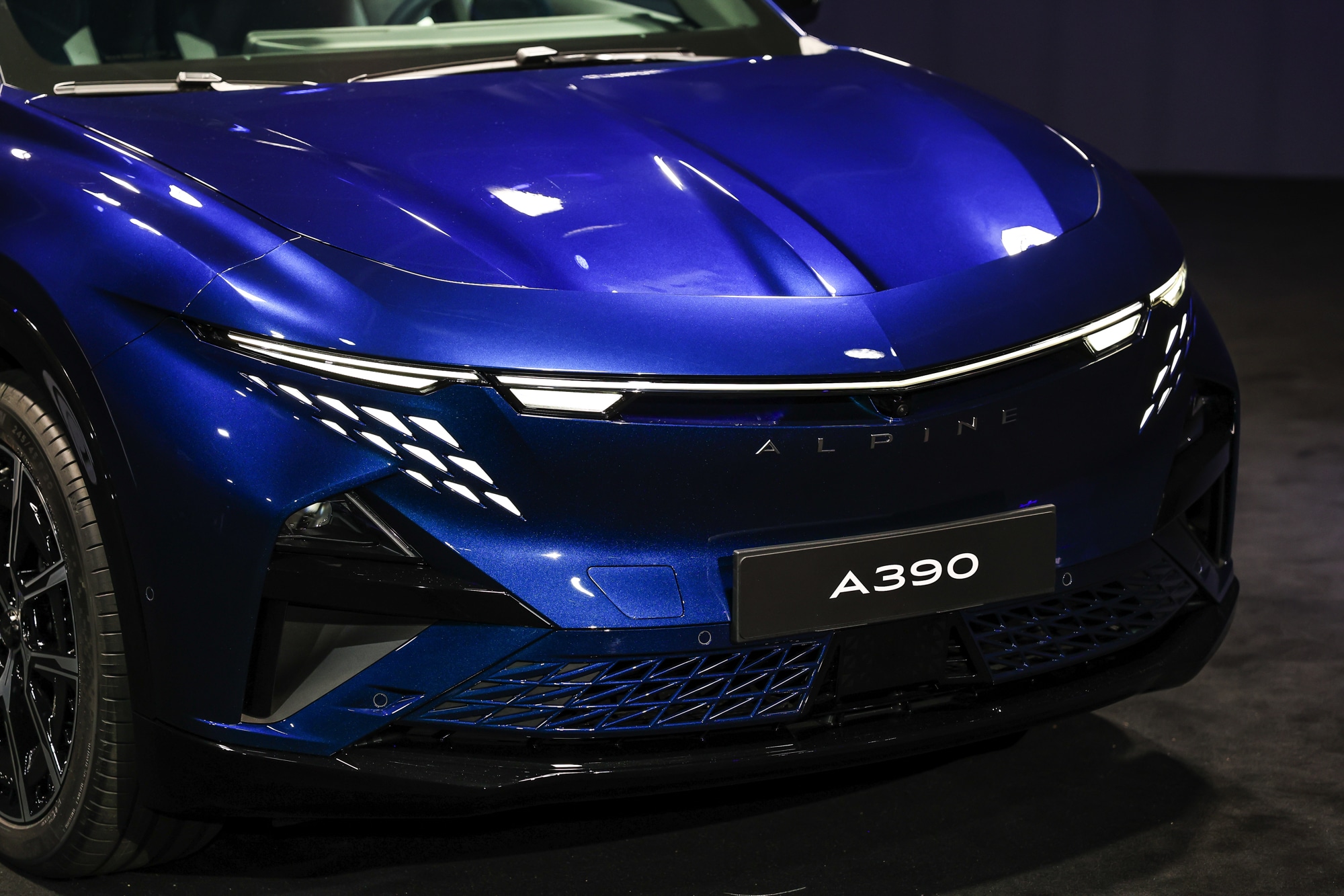 Alpine A390 GT et GTS : découverte en vidéo du sport fastback