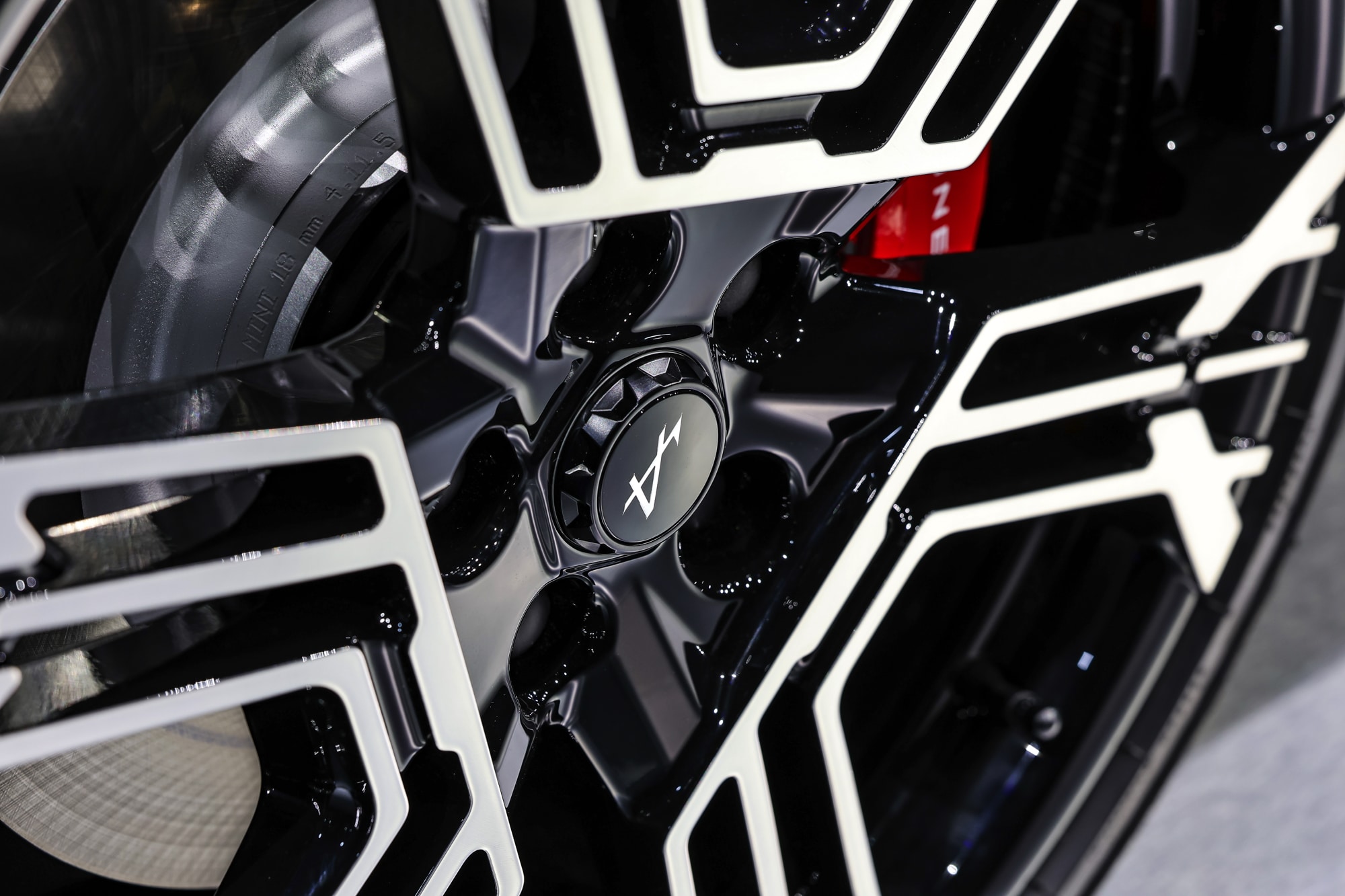 Alpine A390 GT et GTS : découverte en vidéo du sport fastback