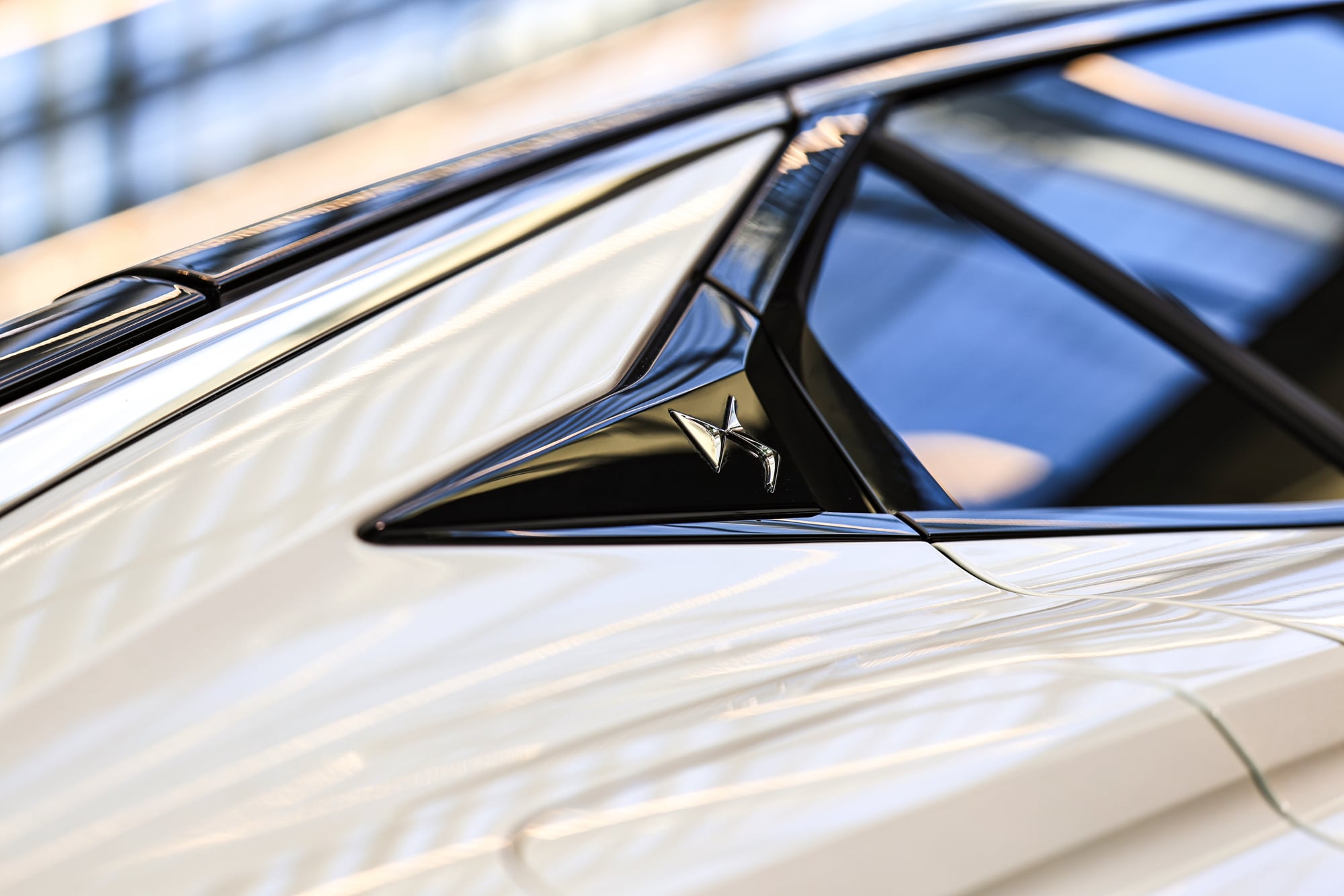 DS N°4 E-Tense : découverte de la berline premium électrique