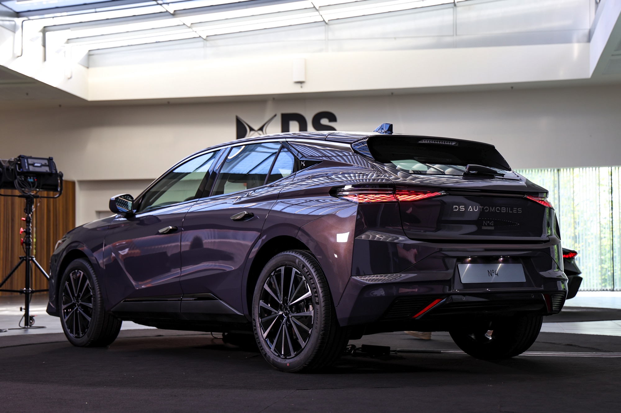 DS N°4 E-Tense : découverte de la berline premium électrique