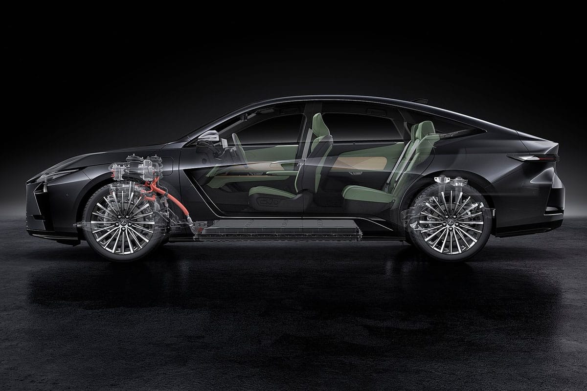 Lexus ES 500e : on est monté à bord de la routière électrique qui vise ...