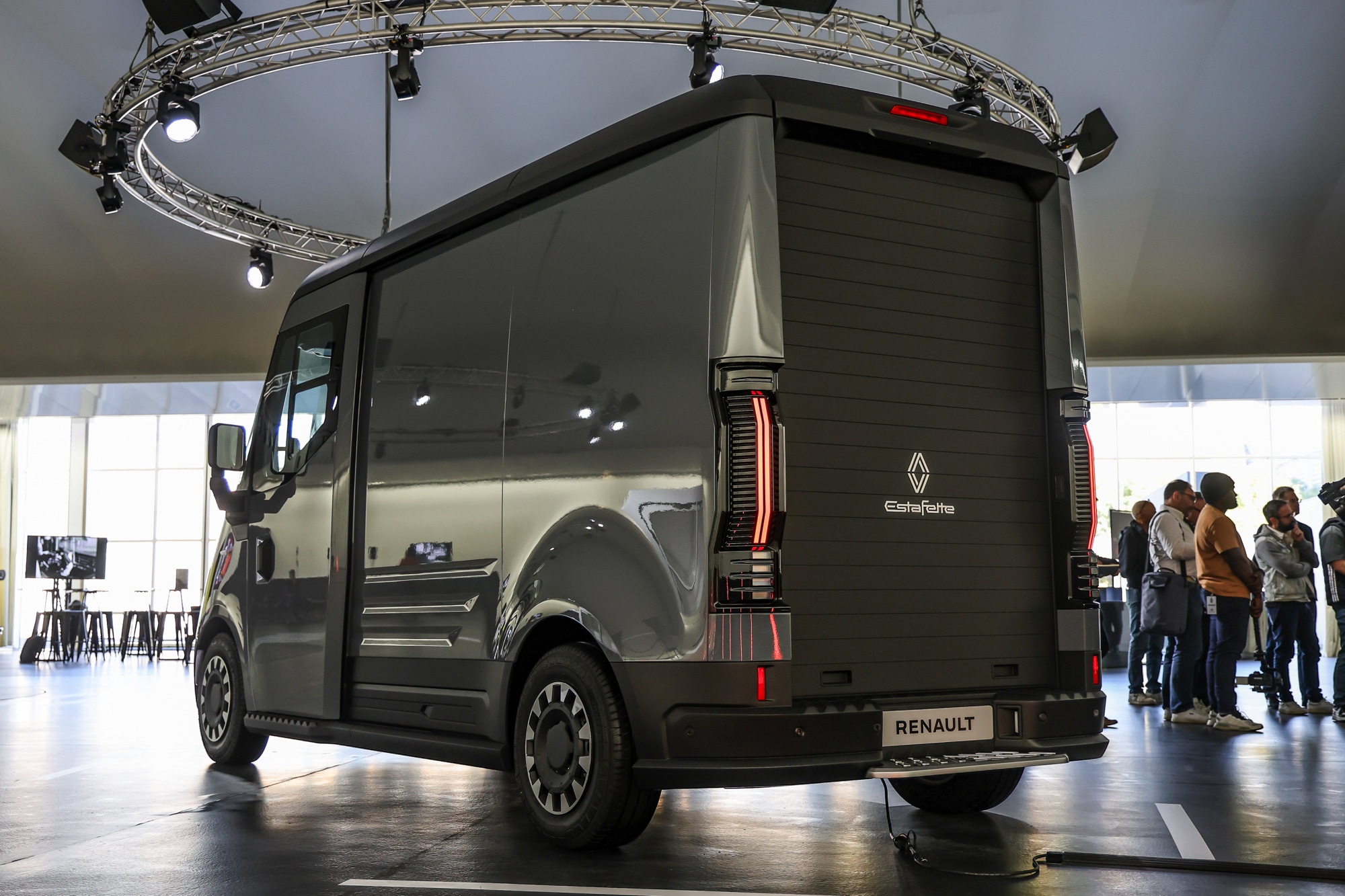 Renault LCV : découverte de la gamme d'utilitaires électriques