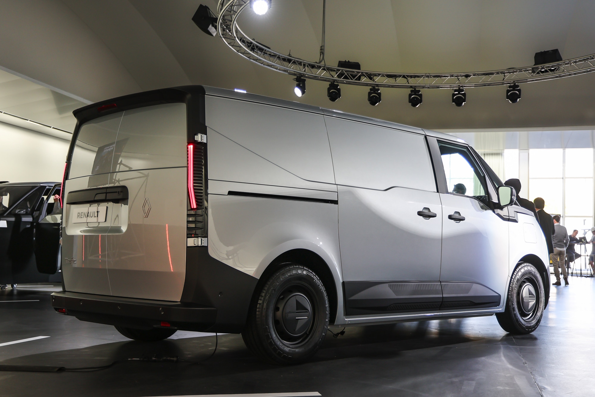 Renault LCV : découverte de la gamme d'utilitaires électriques