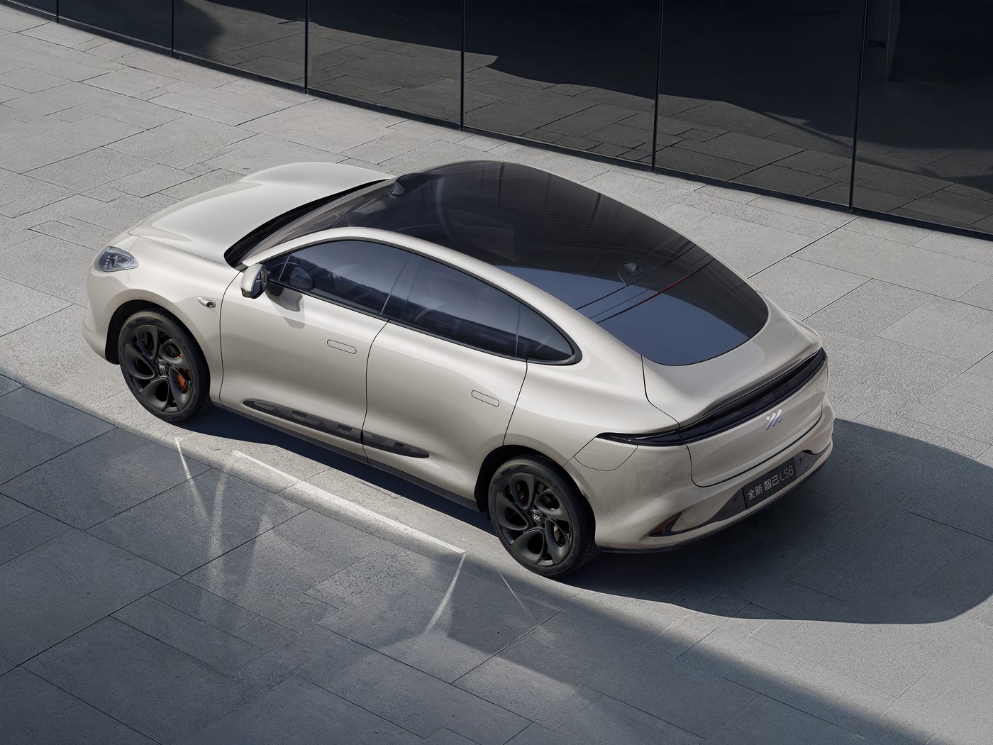 MG va bientôt présenter un rival du Tesla Model Y