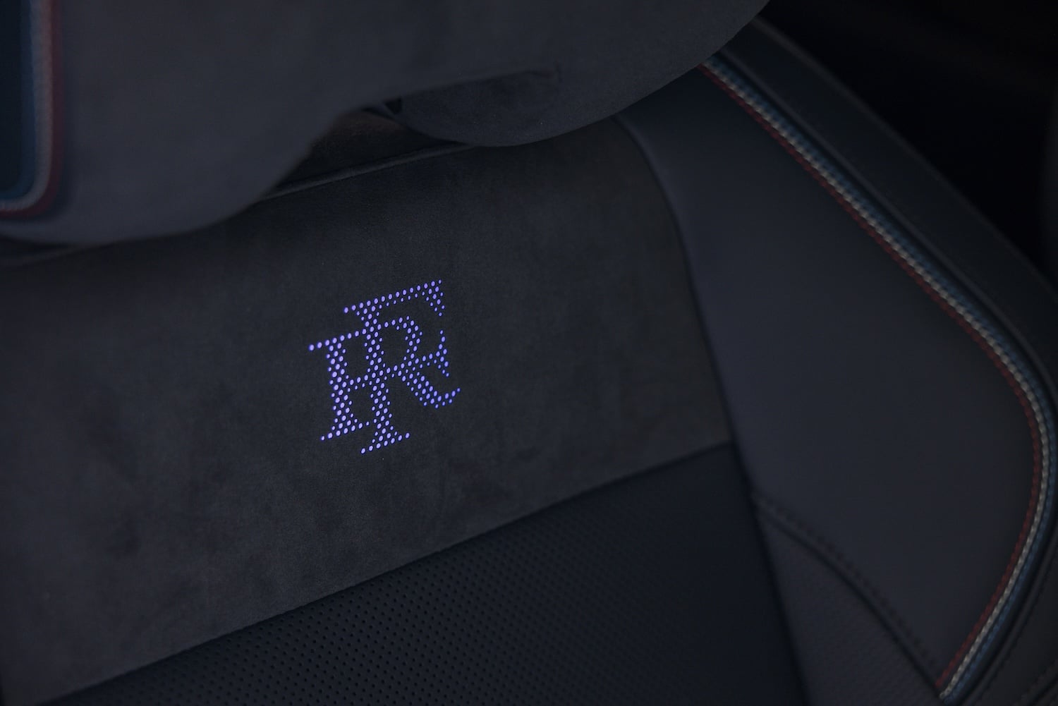 Défilé du 14 juillet : Emmanuel Macron arrive à bord d'un Rafale, mais ...