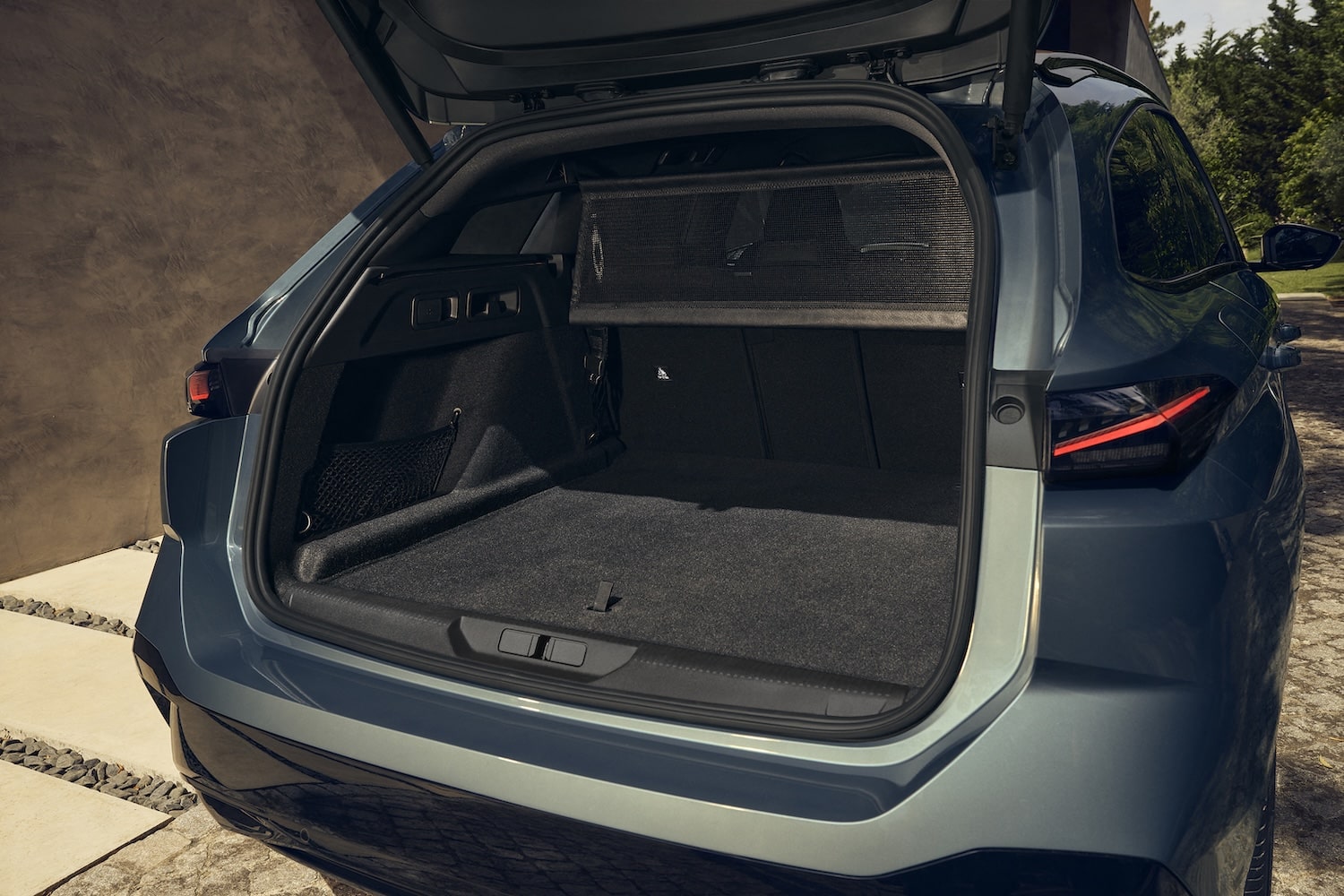 Peugeot 308 électrique restylée : l'autonomie progresse un peu, est-ce ...