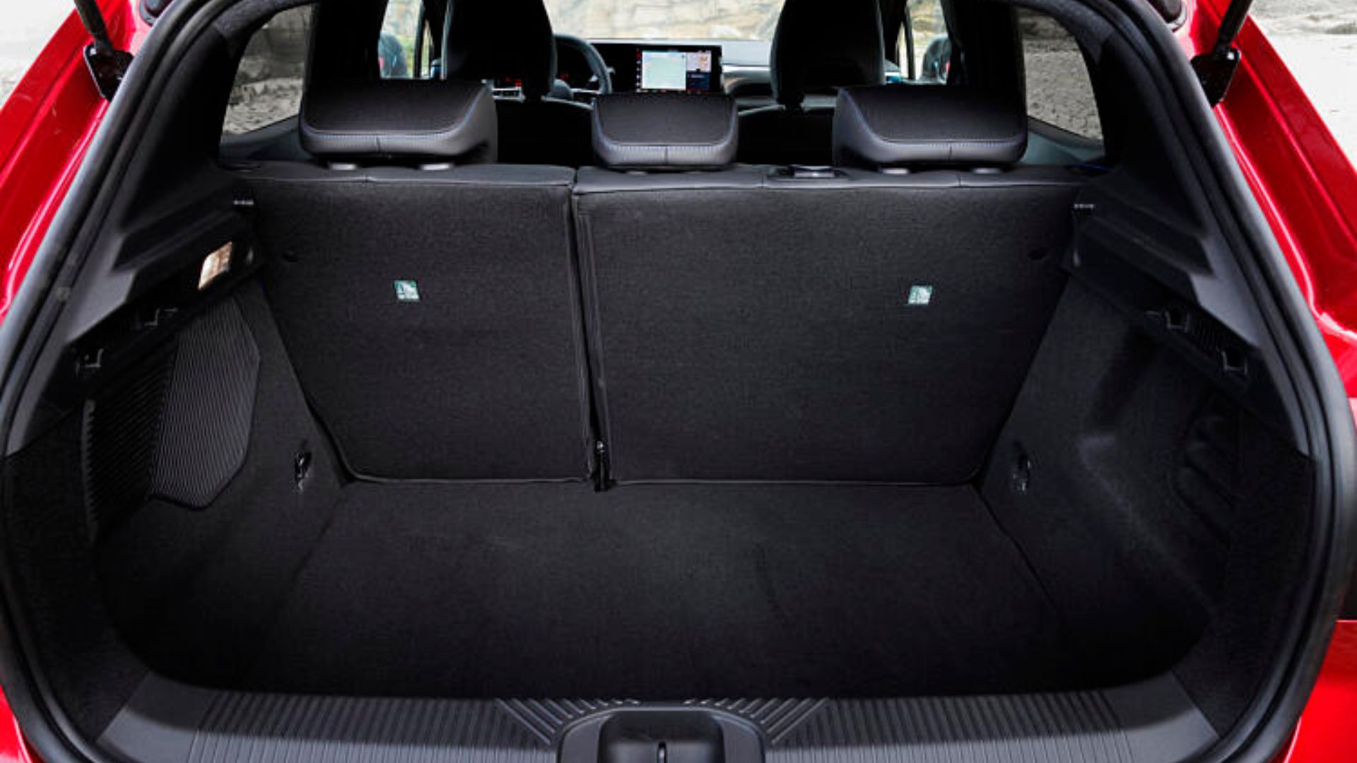 Renault Clio 6 E-Tech : la forme évolue… mais le fond ? L'essai complet ...