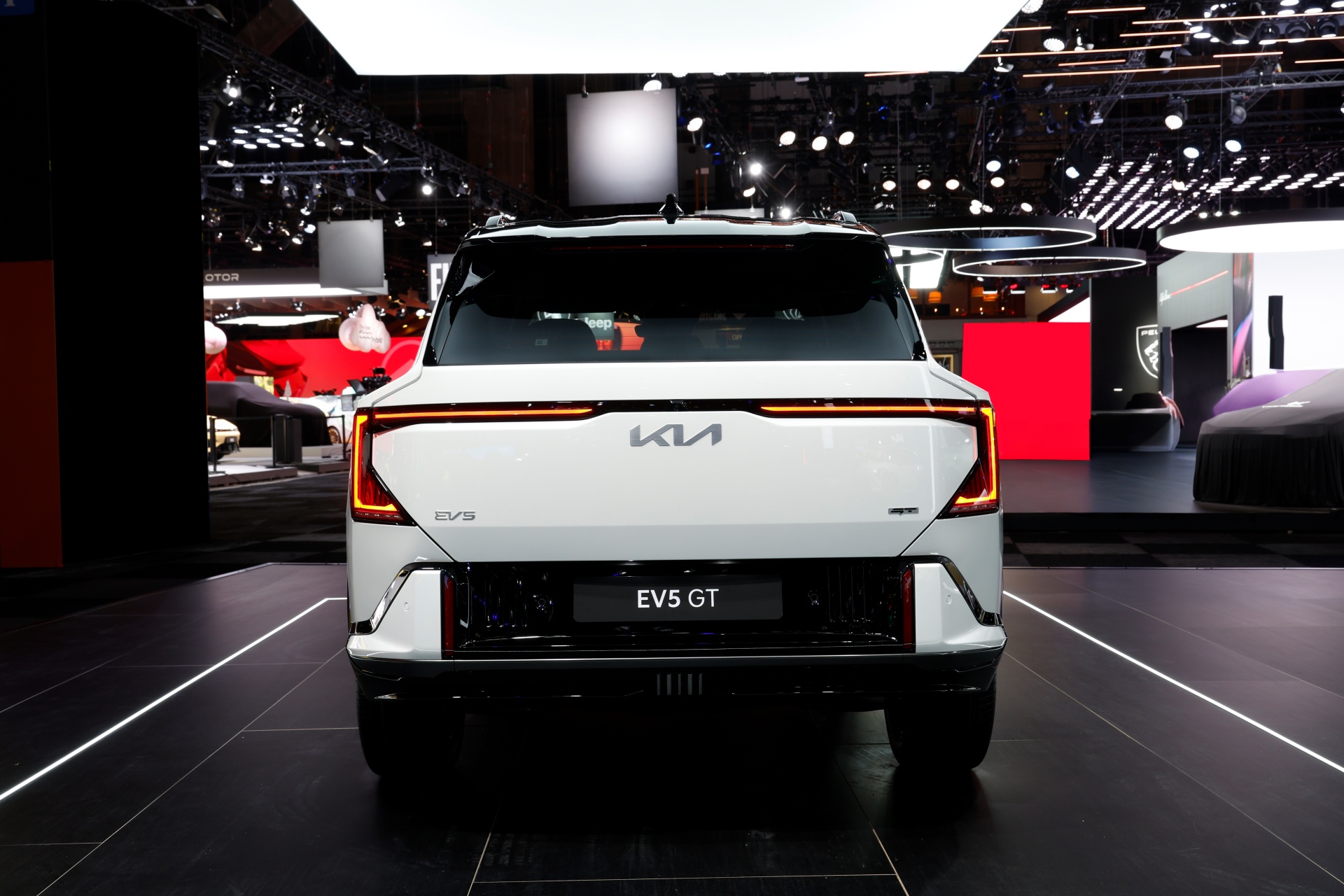 Kia dévoile la version sportive GT des EV3, EV4 et EV5