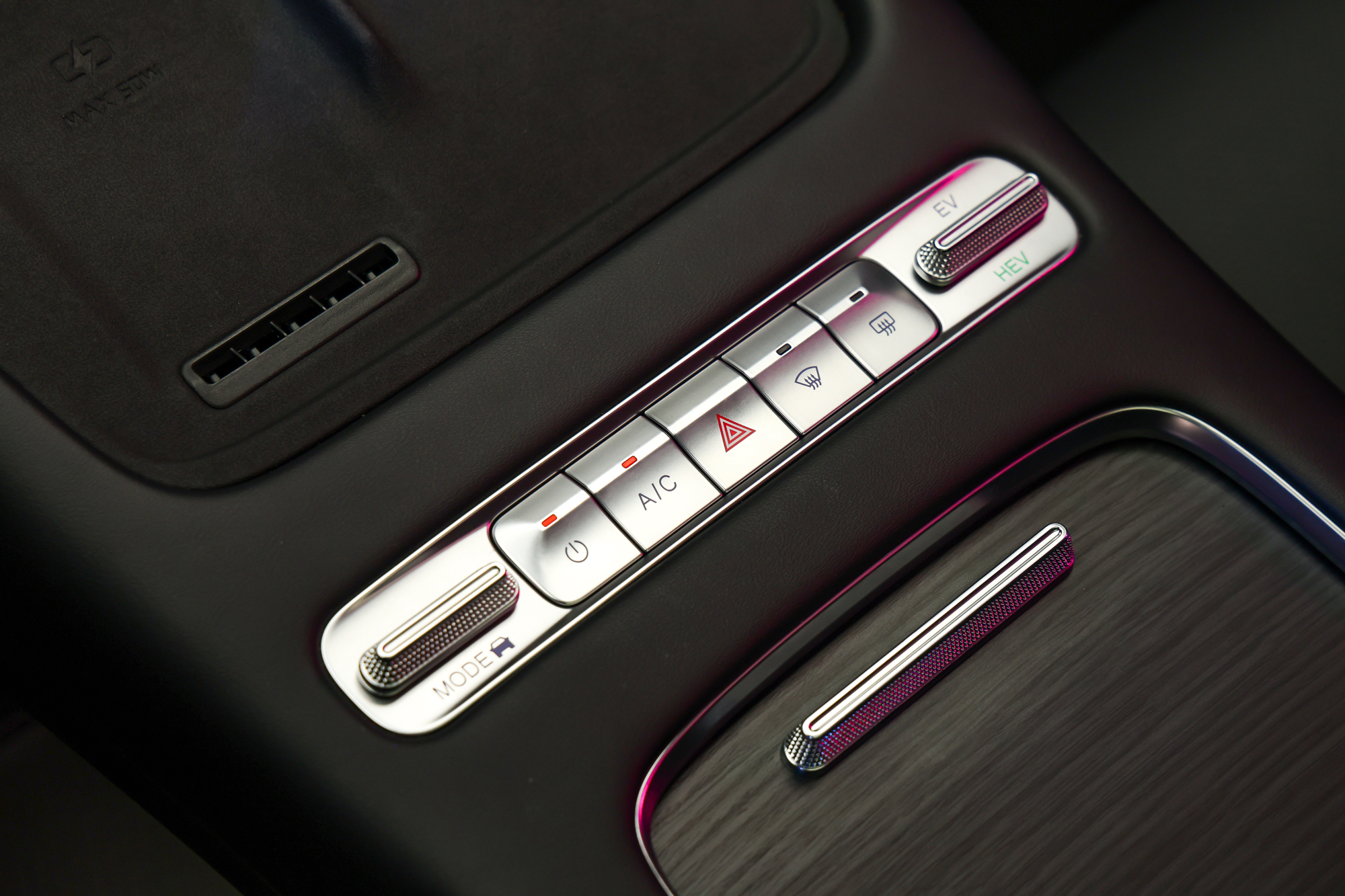 Omoda 7 SHS-P : découverte du crossover hybride rechargeable